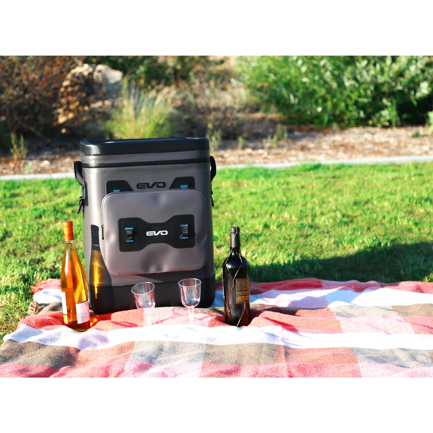 EVO Premium Rolling Cooler (25qt) | Slim, lightweight & mobile ...